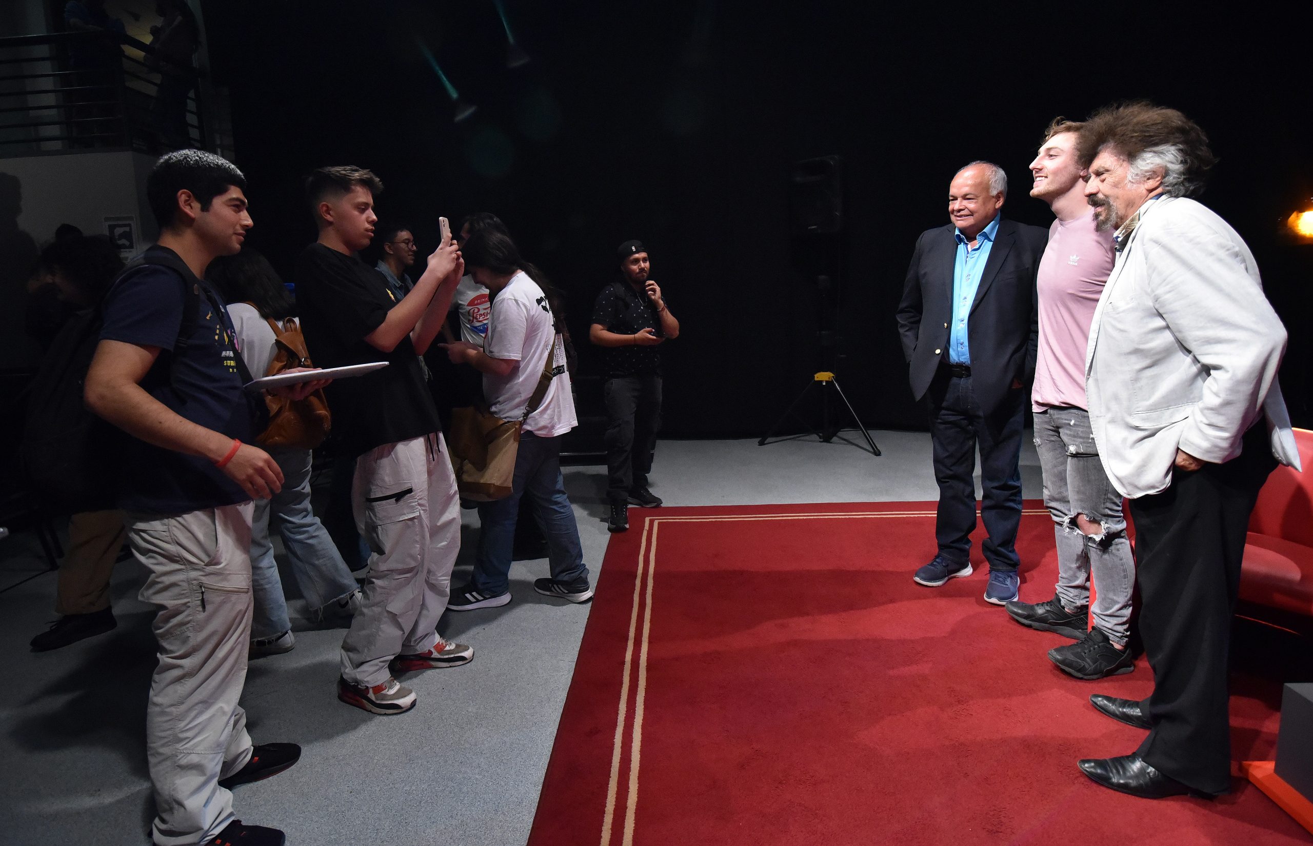 Álvaro Salas recibió el 15° Premio Nacional de Humor Jorge “Coke ...